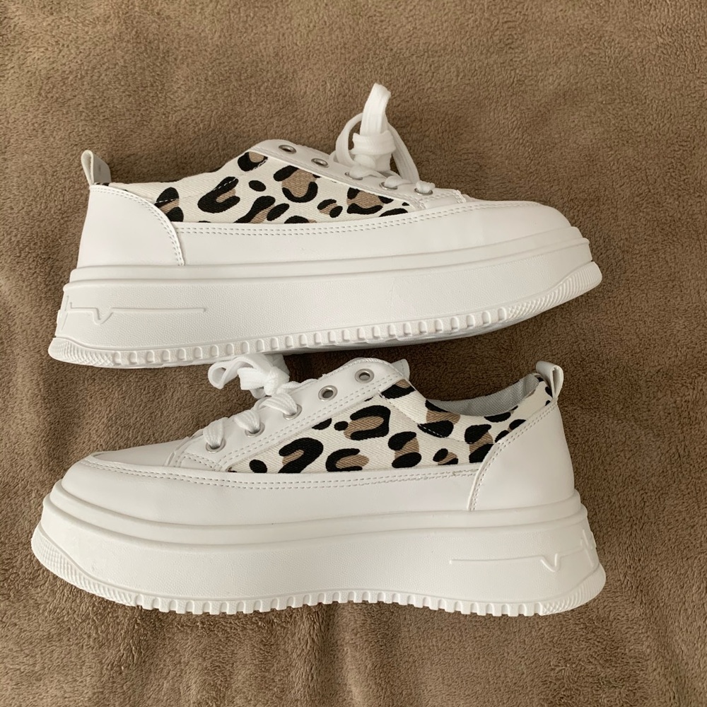Cheetah Print Platform Sneakers - Gem